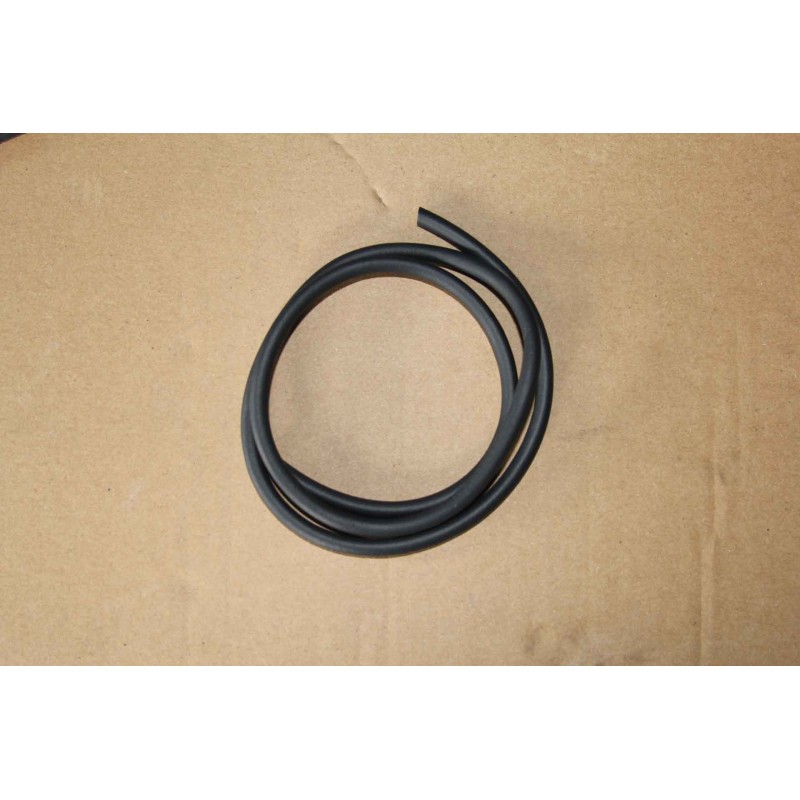 Rear light to body rubber